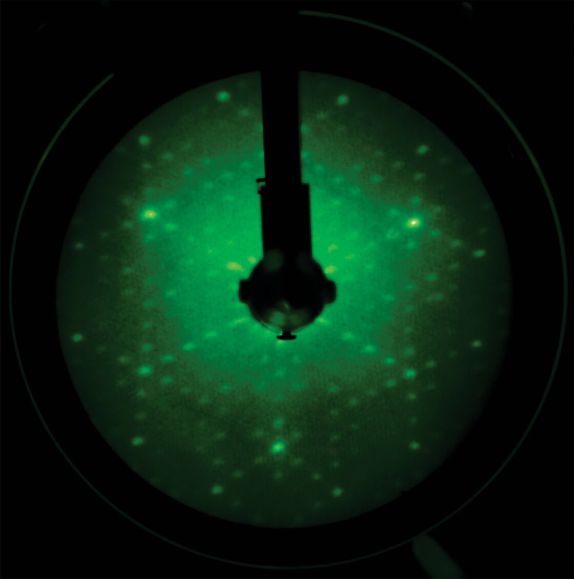 LEED 600 MCP - Scienta Omicron